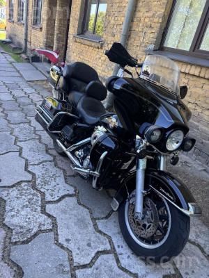 Harley-Davidson FLHTCU 2007 in Riga, with an engine capacity of 1.58 L and mileage of 0 thousand km for 7100 €, photo 3 on AUTOMOTO.COM.LV