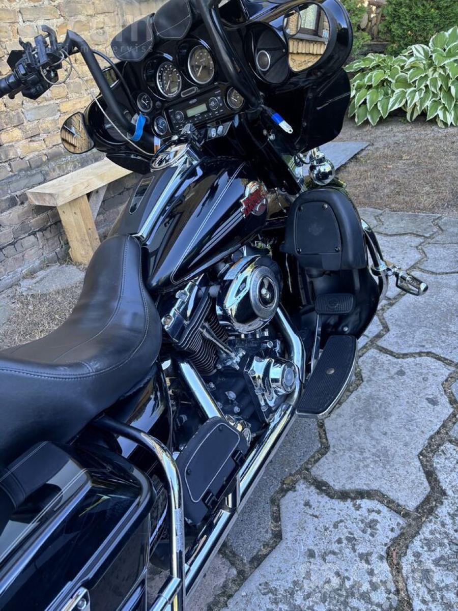 Harley-Davidson FLHTCU 2007 in Riga, with an engine capacity of 1.58 L and mileage of 0 thousand km for 7100 €, photo 11 on AUTOMOTO.COM.LV