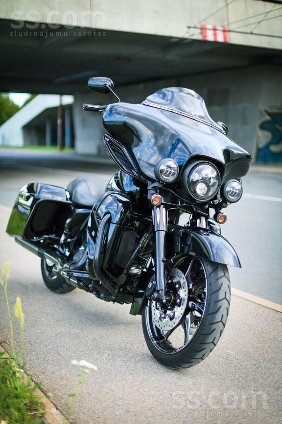 Harley-Davidson FLHTCU 2010 in Riga, with an engine capacity of 1.59 L and mileage of 0 thousand km for 14000 €, photo 7 on AUTOMOTO.COM.LV