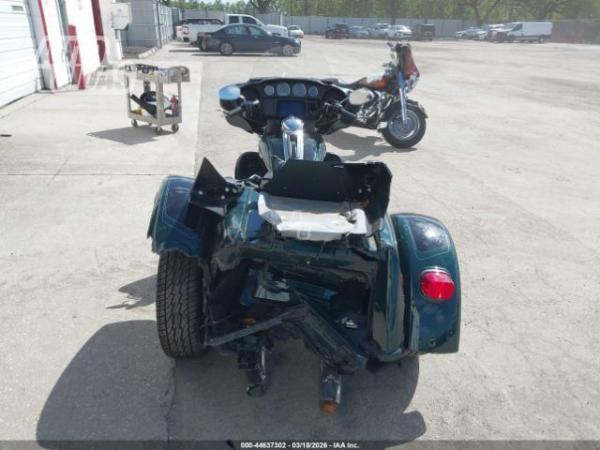 Zaļš Harley-Davidson Flhtcui 0 Klaipėda, ar dzinēja tilpumu 0.00 L un nobraukumu 0 tūkst. km par 8900 €, foto 6 vietnē AUTOMOTO.COM.LV