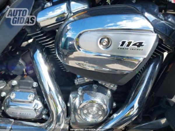 Green Harley-Davidson Flhtcui 0 in Klaipeda, with an engine capacity of 0.00 L and mileage of 0 thousand km for 8900 €, photo 8 on AUTOMOTO.COM.LV