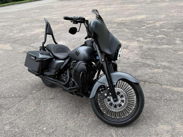 Grey Harley-Davidson Flhtcui 2013 in Kaunas, with an engine capacity of 1.69 L and mileage of 34 thousand km for 11200 €, photo 1 on AUTOMOTO.COM.LV