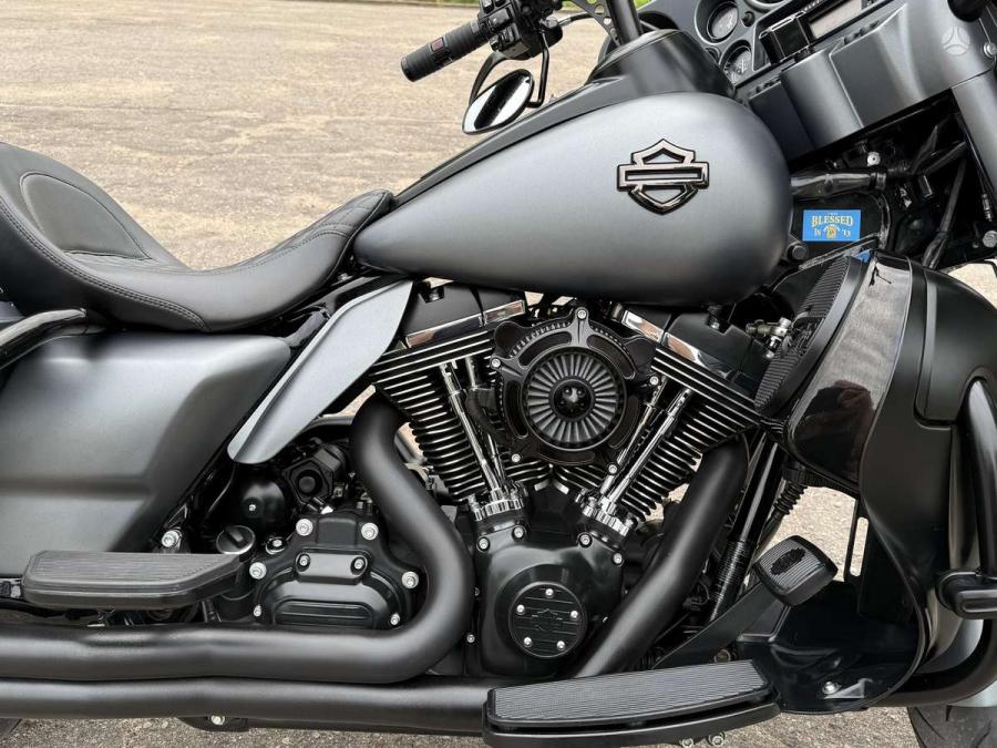Grey Harley-Davidson Flhtcui 2013 in Kaunas, with an engine capacity of 1.69 L and mileage of 34 thousand km for 11200 €, photo 11 on AUTOMOTO.COM.LV