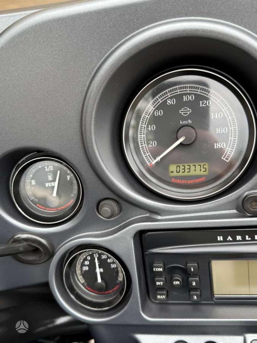 Grey Harley-Davidson Flhtcui 2013 in Kaunas, with an engine capacity of 1.69 L and mileage of 34 thousand km for 11200 €, photo 15 on AUTOMOTO.COM.LV