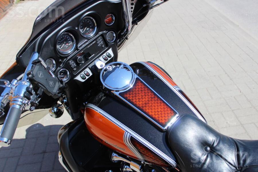 Harley-Davidson Flhtcui 1999 Liepāja, ar dzinēja tilpumu 1.45 L un nobraukumu 0 tūkst. km par 9990 €, foto 6 vietnē AUTOMOTO.COM.LV