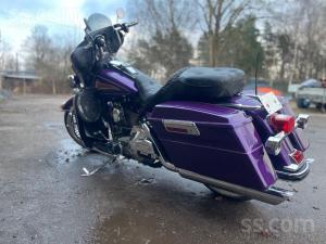 Harley-Davidson Flhtcui 2000 Rīga, ar dzinēja tilpumu 1.45 L un nobraukumu 0 tūkst. km par 7800 €, foto 5 vietnē AUTOMOTO.COM.LV