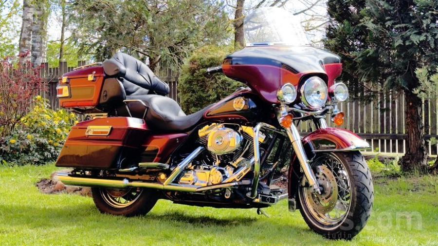 Harley-Davidson Flhtcui 2001 Rīga, ar dzinēja tilpumu 1.45 L un nobraukumu 0 tūkst. km par 6350 €, foto 6 vietnē AUTOMOTO.COM.LV
