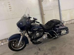 Harley-Davidson Flhtcui 2003 Šauļi, ar dzinēja tilpumu 1.45 L un nobraukumu 40 tūkst. km par 4625 €, foto 5 vietnē AUTOMOTO.COM.LV