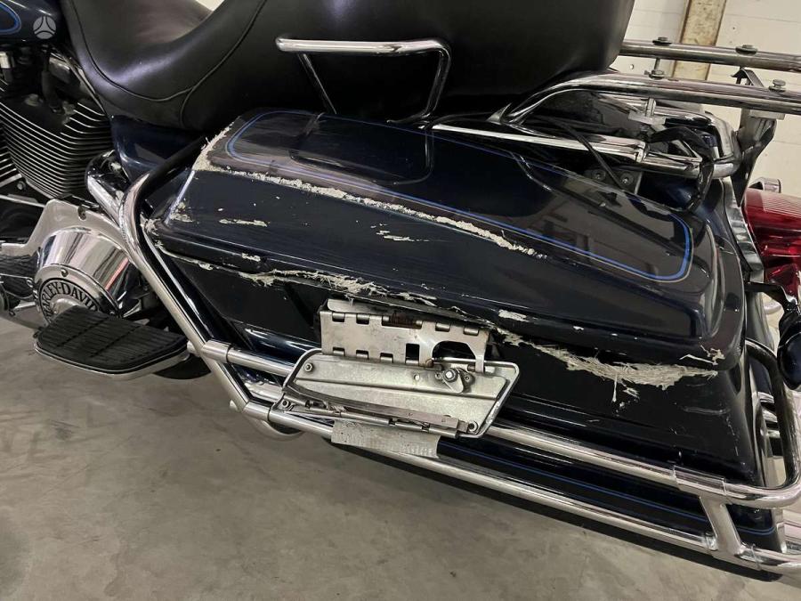 Harley-Davidson Flhtcui 2003 Šauļi, ar dzinēja tilpumu 1.45 L un nobraukumu 40 tūkst. km par 4625 €, foto 12 vietnē AUTOMOTO.COM.LV