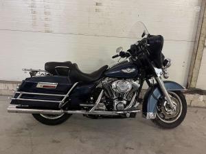 Harley-Davidson Flhtcui 2003 Šauļi, ar dzinēja tilpumu 1.45 L un nobraukumu 40 tūkst. km par 4625 €, foto 15 vietnē AUTOMOTO.COM.LV