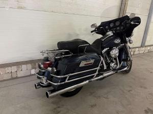 Harley-Davidson Flhtcui 2003 Šauļi, ar dzinēja tilpumu 1.45 L un nobraukumu 40 tūkst. km par 4625 €, foto 16 vietnē AUTOMOTO.COM.LV