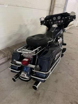 Harley-Davidson Flhtcui 2003 Šauļi, ar dzinēja tilpumu 1.45 L un nobraukumu 40 tūkst. km par 4625 €, foto 17 vietnē AUTOMOTO.COM.LV
