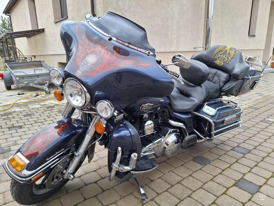 Harley-Davidson Flhtcui 2008 in Ukmerge, with an engine capacity of 1.60 L and mileage of 45 thousand km for 5500 €, photo 1 on AUTOMOTO.COM.LV