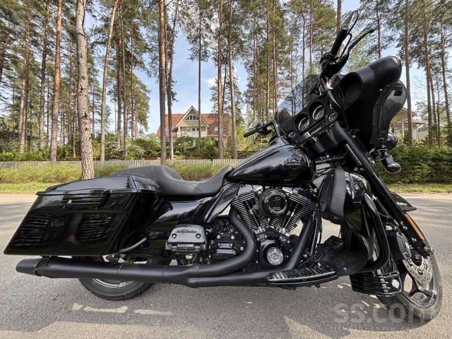 Harley-Davidson Flhtcui 2010 in Riga, with an engine capacity of 1.58 L and mileage of 0 thousand km for 12350 €, photo 1 on AUTOMOTO.COM.LV