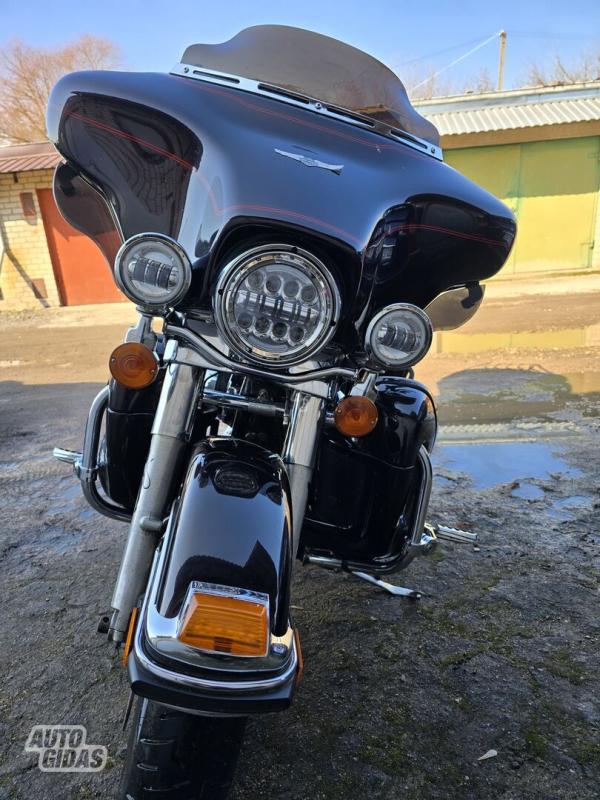 Harley-Davidson Flhtcui 2012 Viļņa, ar dzinēja tilpumu 1.69 L un nobraukumu 82 tūkst. km par 8888 €, foto 10 vietnē AUTOMOTO.COM.LV