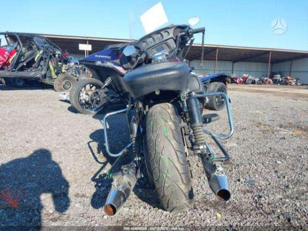 Orange Harley-Davidson Flhtcui 2014 in Klaipeda, with an engine capacity of 1.69 L and mileage of 0 thousand km for 4800 €, photo 9 on AUTOMOTO.COM.LV