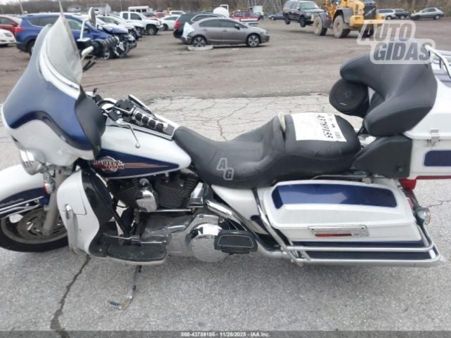 White Harley-Davidson Flhtcui 0 in Klaipeda, with an engine capacity of 0.00 L and mileage of 0 thousand km for 4200 €, photo 14 on AUTOMOTO.COM.LV