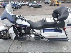 White Harley-Davidson Flhtcui 2007 in Klaipeda, with an engine capacity of 1.58 L and mileage of 95 thousand km for 4200 €, photo 13 on AUTOMOTO.COM.LV