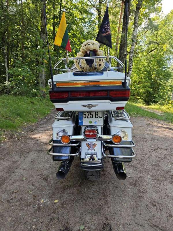 Balts Harley-Davidson Flhtcui 2008 Kėdainiai, ar dzinēja tilpumu 1.58 L un nobraukumu 67 tūkst. km par 5999 €, foto 4 vietnē AUTOMOTO.COM.LV