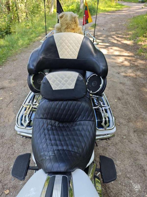 Balts Harley-Davidson Flhtcui 2008 Kėdainiai, ar dzinēja tilpumu 1.58 L un nobraukumu 67 tūkst. km par 5999 €, foto 6 vietnē AUTOMOTO.COM.LV