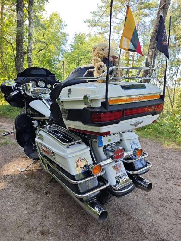 Balts Harley-Davidson Flhtcui 2008 Kėdainiai, ar dzinēja tilpumu 1.58 L un nobraukumu 67 tūkst. km par 5999 €, foto 10 vietnē AUTOMOTO.COM.LV