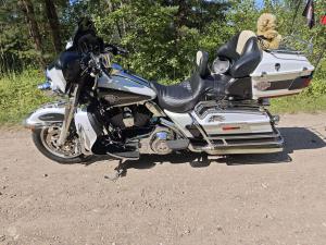 Balts Harley-Davidson Flhtcui 2008 Kėdainiai, ar dzinēja tilpumu 1.58 L un nobraukumu 67 tūkst. km par 5999 €, foto 12 vietnē AUTOMOTO.COM.LV
