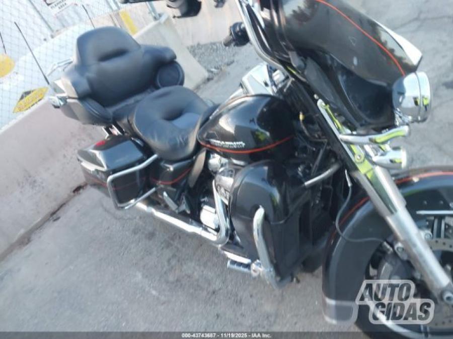 Black Harley-Davidson FLHTK 0 in Klaipeda, with an engine capacity of 0.00 L and mileage of 0 thousand km for 7400 €, photo 12 on AUTOMOTO.COM.LV