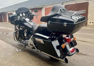 Black Harley-Davidson FLHTK 2010 in Kaunas, with an engine capacity of 1.69 L and mileage of 38 thousand km for 7800 €, photo 7 on AUTOMOTO.COM.LV