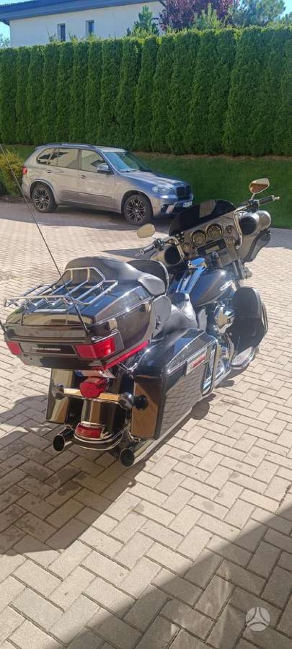 Melns Harley-Davidson FLHTK 2012 Viļņa, ar dzinēja tilpumu 1.69 L un nobraukumu 49 tūkst. km par 8400 €, foto 8 vietnē AUTOMOTO.COM.LV