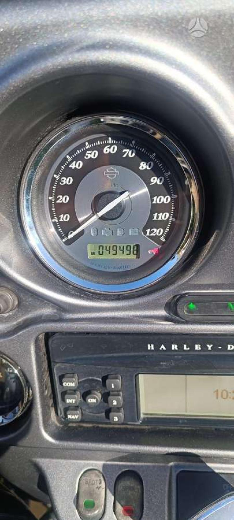 Black Harley-Davidson FLHTK 2012 in Vilnius, with an engine capacity of 1.69 L and mileage of 49 thousand km for 8400 €, photo 13 on AUTOMOTO.COM.LV