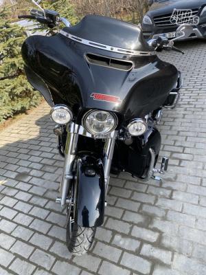 Melns Harley-Davidson FLHTK 2015 Klaipėda, ar dzinēja tilpumu 1.69 L un nobraukumu 67 tūkst. km par 12700 €, foto 9 vietnē AUTOMOTO.COM.LV