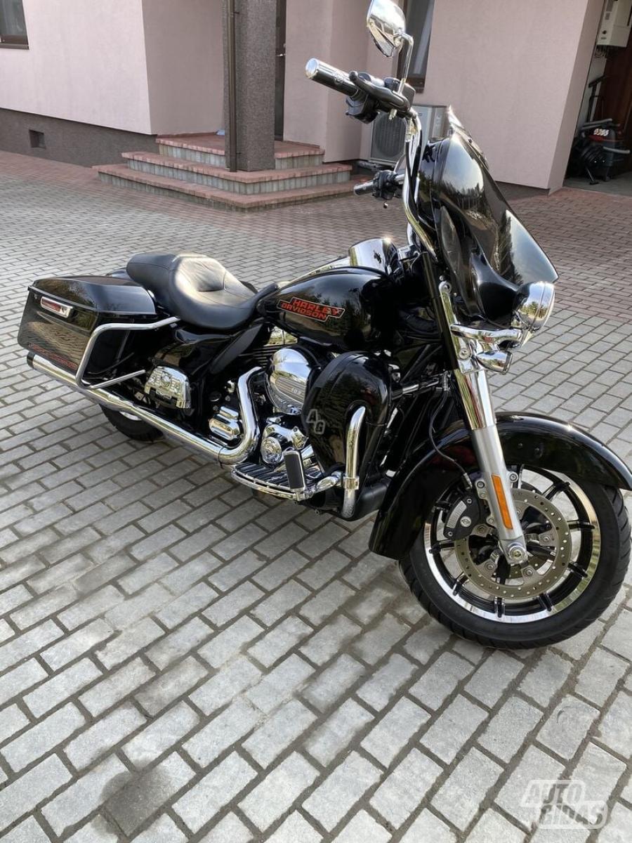 Melns Harley-Davidson FLHTK 2015 Klaipėda, ar dzinēja tilpumu 1.69 L un nobraukumu 67 tūkst. km par 12700 €, foto 11 vietnē AUTOMOTO.COM.LV
