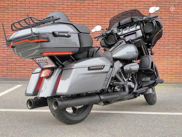 Grey Harley-Davidson FLHTK 2021 in Klaipeda, with an engine capacity of 1.87 L and mileage of 38 thousand km for 18999 €, photo 8 on AUTOMOTO.COM.LV