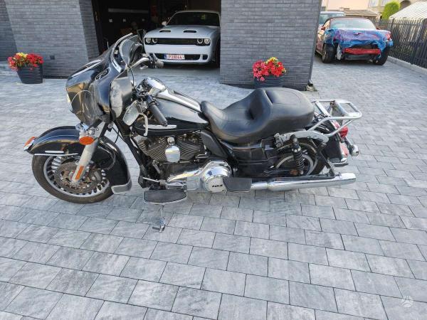 Harley-Davidson FLHTK 2011 in Siauliai, with an engine capacity of 0.00 L and mileage of 120 thousand km for 3500 €, photo 7 on AUTOMOTO.COM.LV