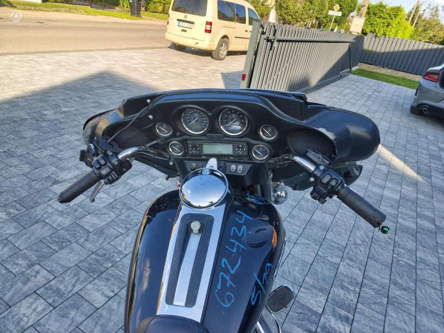 Harley-Davidson FLHTK 2011 in Siauliai, with an engine capacity of 0.00 L and mileage of 120 thousand km for 3500 €, photo 12 on AUTOMOTO.COM.LV