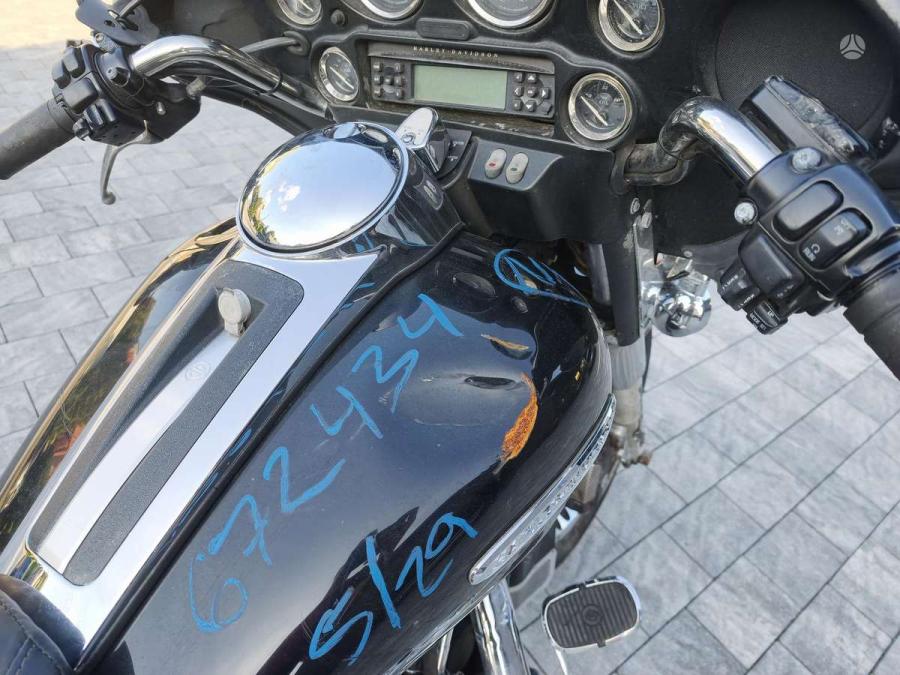 Harley-Davidson FLHTK 2011 in Siauliai, with an engine capacity of 0.00 L and mileage of 120 thousand km for 3500 €, photo 13 on AUTOMOTO.COM.LV