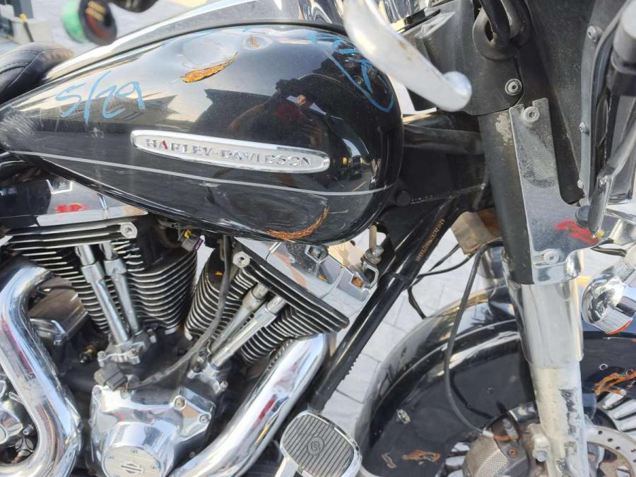 Harley-Davidson FLHTK 2011 in Siauliai, with an engine capacity of 0.00 L and mileage of 120 thousand km for 3500 €, photo 14 on AUTOMOTO.COM.LV