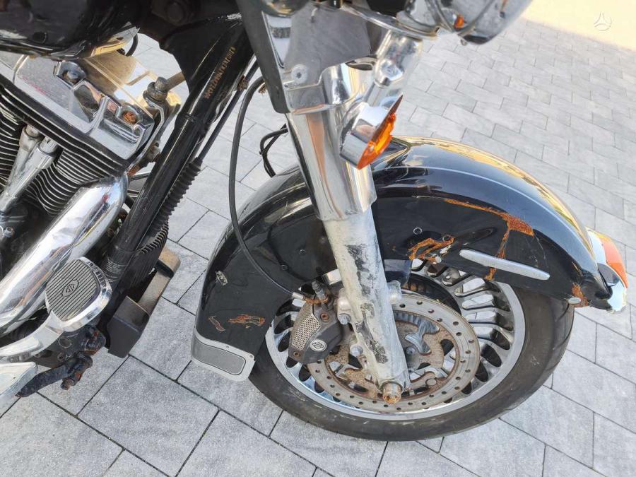 Harley-Davidson FLHTK 2011 in Siauliai, with an engine capacity of 0.00 L and mileage of 120 thousand km for 3500 €, photo 15 on AUTOMOTO.COM.LV