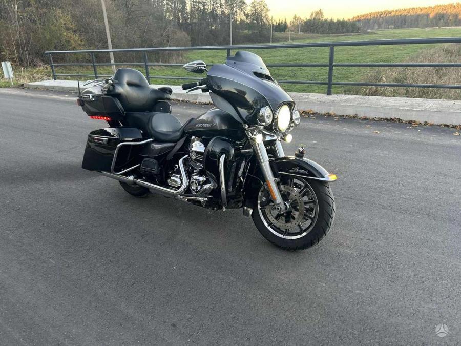Harley-Davidson FLHTK 2014 Viļņa, ar dzinēja tilpumu 1.70 L un nobraukumu 117 tūkst. km par 11500 €, foto 3 vietnē AUTOMOTO.COM.LV