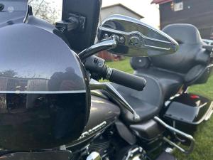Harley-Davidson FLHTK 2014 Viļņa, ar dzinēja tilpumu 1.70 L un nobraukumu 117 tūkst. km par 11500 €, foto 8 vietnē AUTOMOTO.COM.LV