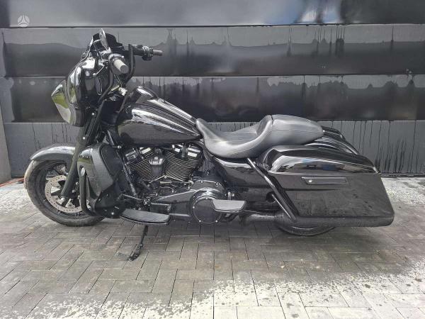 Harley-Davidson FLHTK 2017 in Siauliai, with an engine capacity of 0.00 L and mileage of 42 thousand km for 12700 €, photo 1 on AUTOMOTO.COM.LV