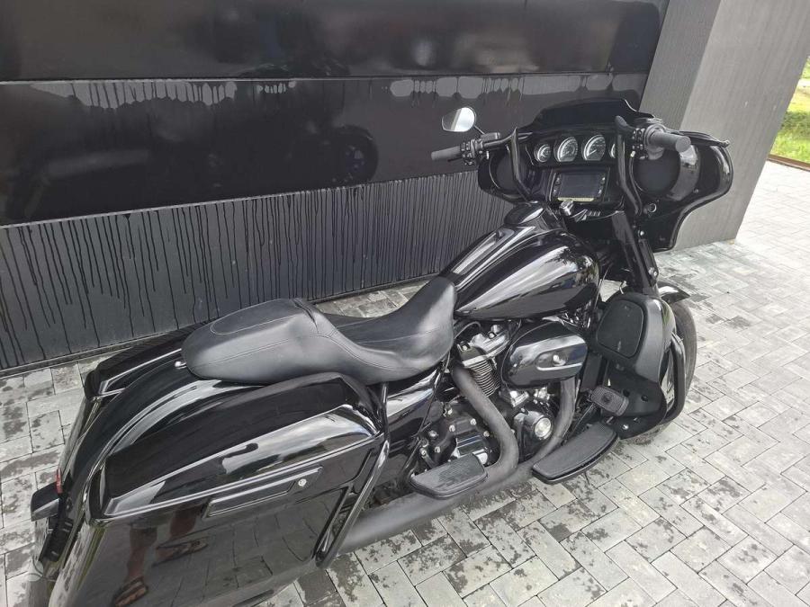 Harley-Davidson FLHTK 2017 in Siauliai, with an engine capacity of 0.00 L and mileage of 42 thousand km for 12700 €, photo 3 on AUTOMOTO.COM.LV
