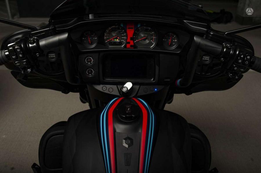 Harley-Davidson FLHTK 2019 Viļņa, ar dzinēja tilpumu 1.87 L un nobraukumu 17 tūkst. km par 39400 €, foto 13 vietnē AUTOMOTO.COM.LV