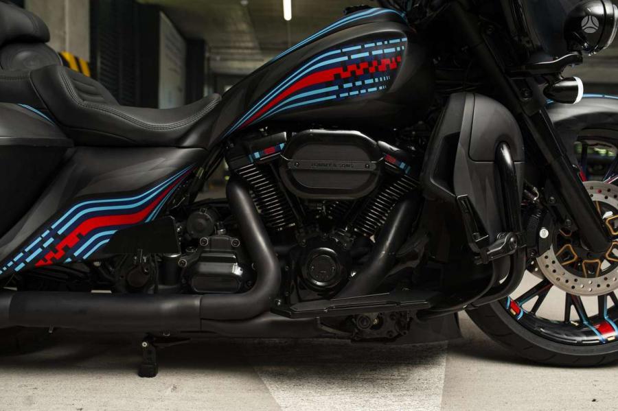 Harley-Davidson FLHTK 2019 Viļņa, ar dzinēja tilpumu 1.87 L un nobraukumu 17 tūkst. km par 39400 €, foto 15 vietnē AUTOMOTO.COM.LV