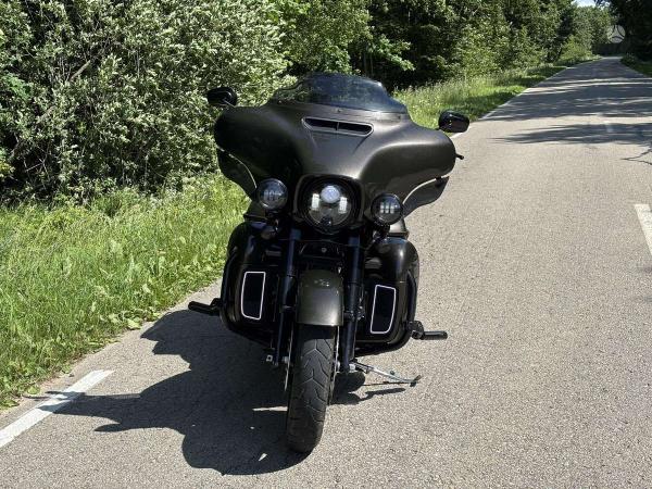 Harley-Davidson FLHTK 2021 Pasvalys, ar dzinēja tilpumu 1.87 L un nobraukumu 22 tūkst. km par 16700 €, foto 3 vietnē AUTOMOTO.COM.LV