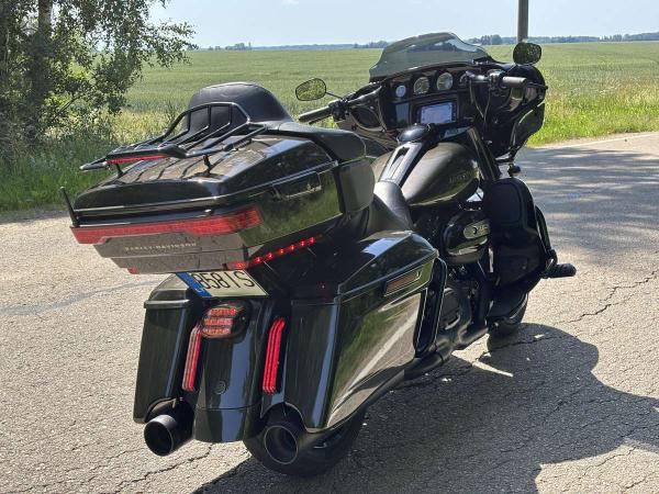 Harley-Davidson FLHTK 2021 Pasvalys, ar dzinēja tilpumu 1.87 L un nobraukumu 22 tūkst. km par 16700 €, foto 5 vietnē AUTOMOTO.COM.LV