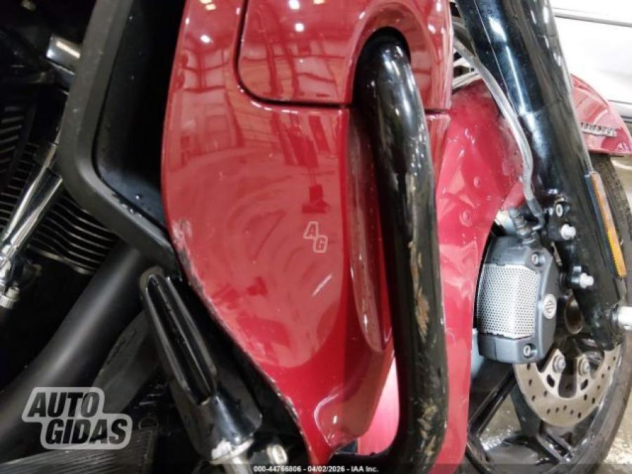 Sarkans Harley-Davidson FLHTK 0 Klaipėda, ar dzinēja tilpumu 0.00 L un nobraukumu 0 tūkst. km par 6450 €, foto 17 vietnē AUTOMOTO.COM.LV