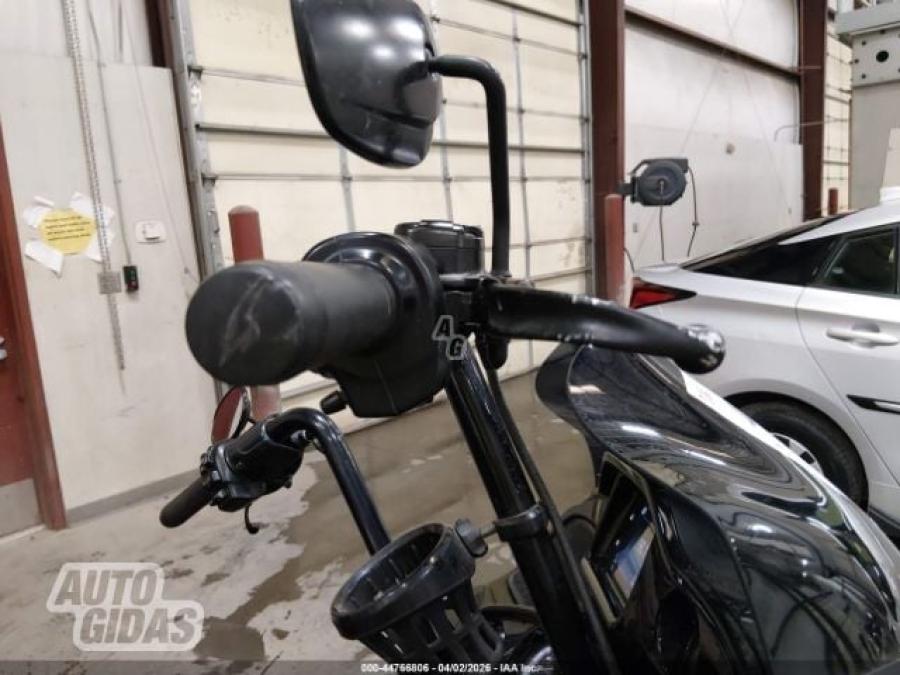 Sarkans Harley-Davidson FLHTK 0 Klaipėda, ar dzinēja tilpumu 0.00 L un nobraukumu 0 tūkst. km par 6450 €, foto 19 vietnē AUTOMOTO.COM.LV