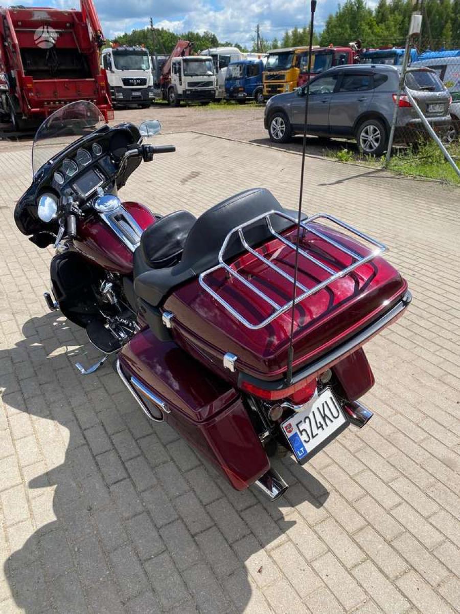 Red Harley-Davidson FLHTK 2017 in Plunge, with an engine capacity of 1.75 L and mileage of 42 thousand km for 13200 €, photo 28 on AUTOMOTO.COM.LV