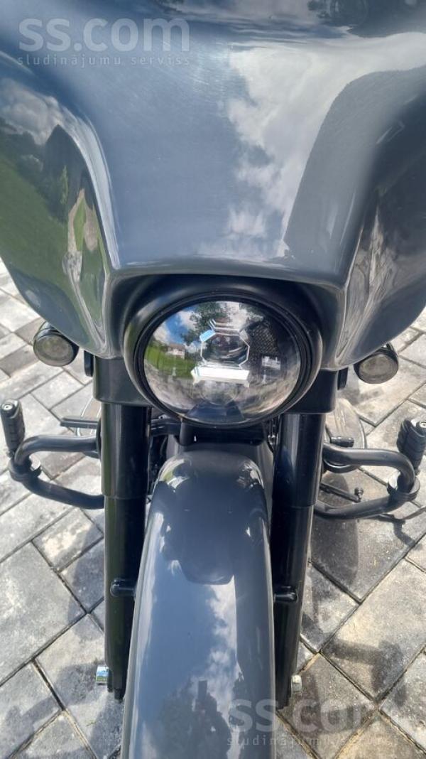 Harley-Davidson FLHX 2008 Alūksne, ar dzinēja tilpumu 1.58 L un nobraukumu 0 tūkst. km par 8500 €, foto 5 vietnē AUTOMOTO.COM.LV
